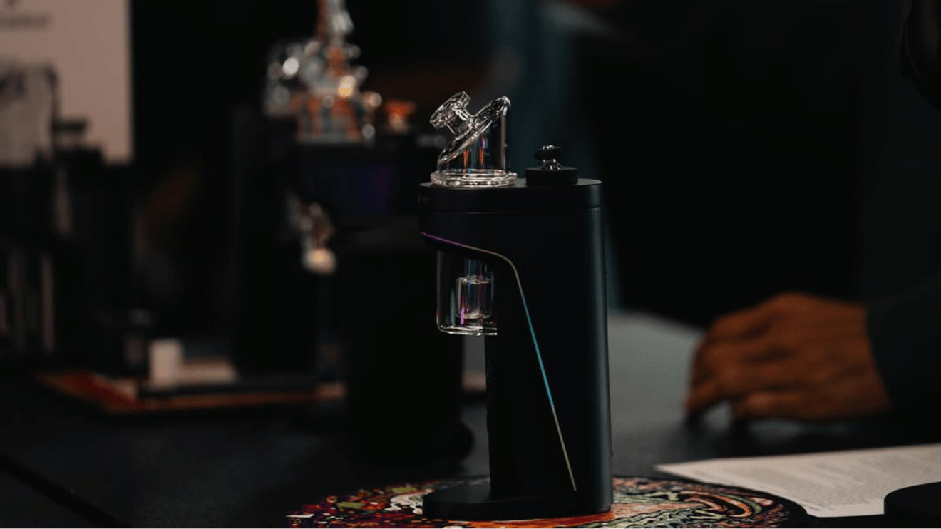 Switch 2 vs Puffco Peak Pro 3DXL – Comparison – Canadian Vaporizers